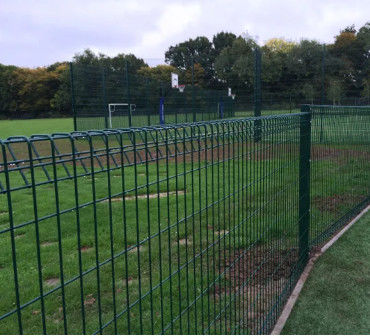 Roll Top Panels 6mm Welded Mesh Fencing , Sport Galvanized Brc Fencing ...